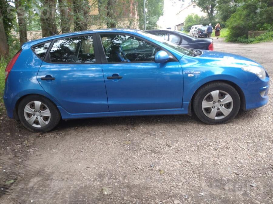 Blue Hyundai i30 2011 in Riga, with an engine capacity of 1.40 L and mileage of 313 thousand km for 1500 €, photo 14 on AUTOMOTO.COM.LV