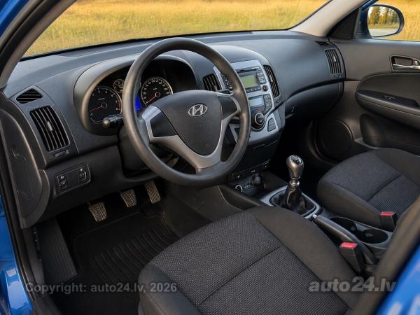 Синий Хендай i30 2011 в Таллин, объемом двигателя 1.40 л и пробегом 110 тыс. км за 2990 €, фото 7 на AUTOMOTO.COM.LV