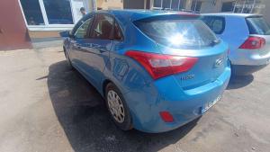 Blue Hyundai i30 2012 in Vilnius, with an engine capacity of 1.40 L and mileage of 267 thousand km for 2200 €, photo 3 on AUTOMOTO.COM.LV