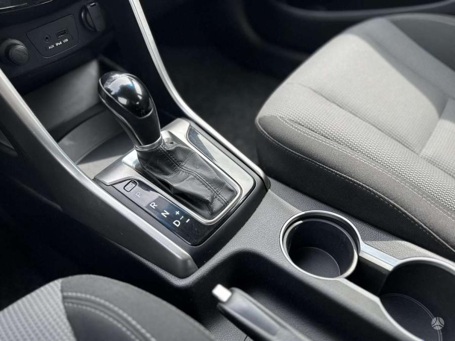 Blue Hyundai i30 2012 in Marijampole, with an engine capacity of 1.59 L and mileage of 179 thousand km for 5900 €, photo 20 on AUTOMOTO.COM.LV