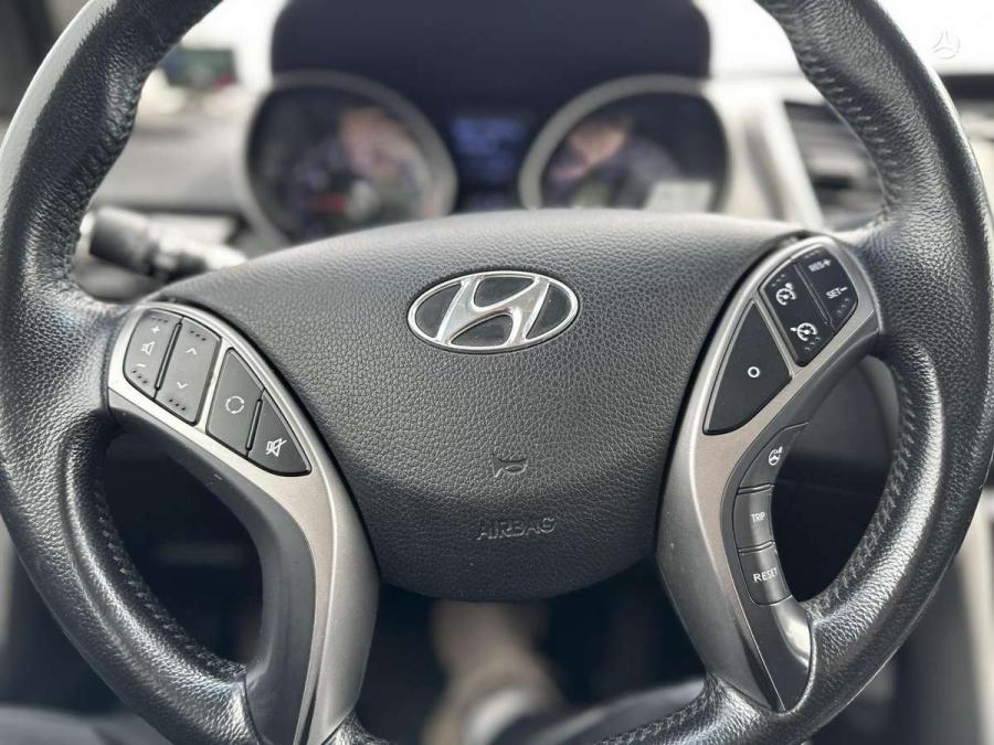 Blue Hyundai i30 2012 in Marijampole, with an engine capacity of 1.59 L and mileage of 179 thousand km for 5900 €, photo 22 on AUTOMOTO.COM.LV