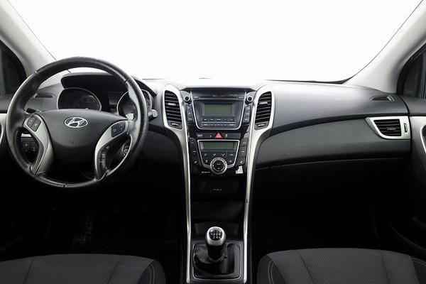 Zils Hyundai i30 2012 Tallina, ar dzinēja tilpumu 1.60 L un nobraukumu 296 tūkst. km par 2199 €, foto 5 vietnē AUTOMOTO.COM.LV