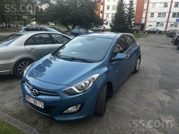 Zils Hyundai i30 2013 Rīga, ar dzinēja tilpumu 1.60 L un nobraukumu 179 tūkst. km par 6550 €, foto 2 vietnē AUTOMOTO.COM.LV