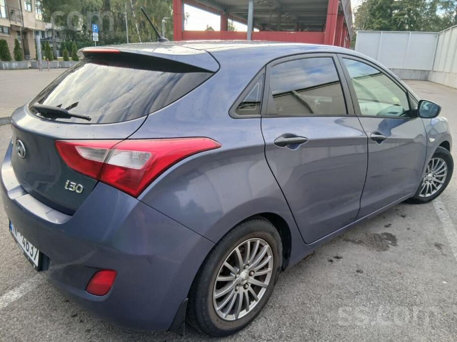 Zils Hyundai i30 2013 Rīga, ar dzinēja tilpumu 1.40 L un nobraukumu 143 tūkst. km par 4700 €, foto 3 vietnē AUTOMOTO.COM.LV
