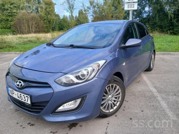 Zils Hyundai i30 2013 Rīga, ar dzinēja tilpumu 1.40 L un nobraukumu 143 tūkst. km par 4700 €, foto 8 vietnē AUTOMOTO.COM.LV