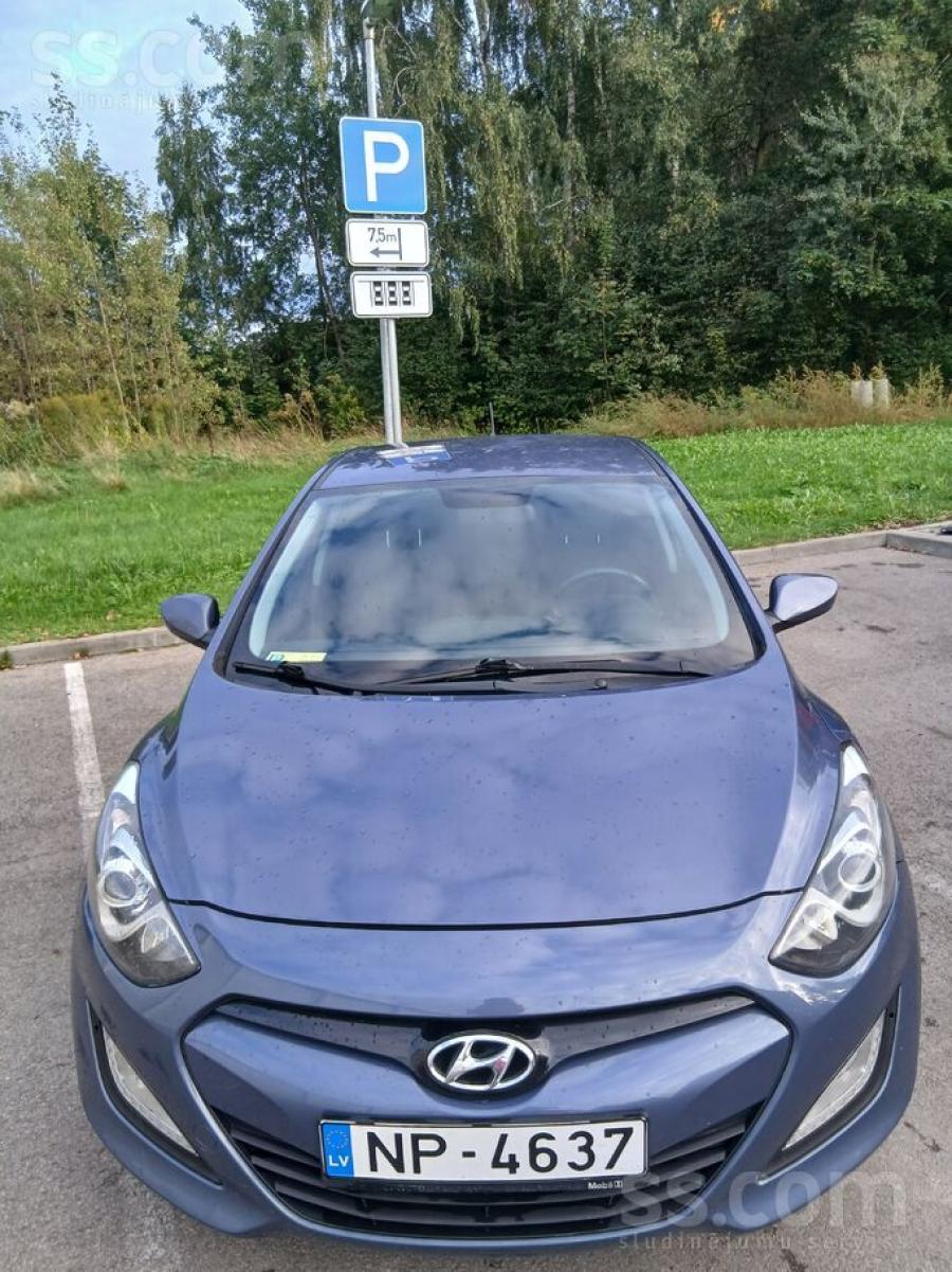 Zils Hyundai i30 2013 Rīga, ar dzinēja tilpumu 1.40 L un nobraukumu 143 tūkst. km par 4700 €, foto 9 vietnē AUTOMOTO.COM.LV
