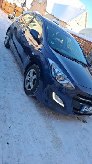 Blue Hyundai i30 2016 in Rokiskis, with an engine capacity of 1.58 L and mileage of 238 thousand km for 4250 €, photo  on AUTOMOTO.COM.LV