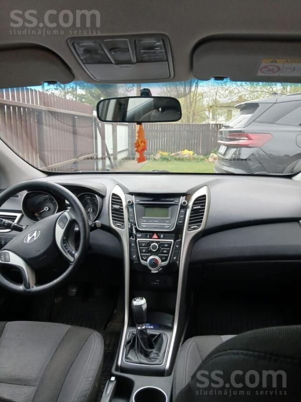 Zils Hyundai i30 2016 Rīga, ar dzinēja tilpumu 1.40 L un nobraukumu 397 tūkst. km par 3350 €, foto 4 vietnē AUTOMOTO.COM.LV
