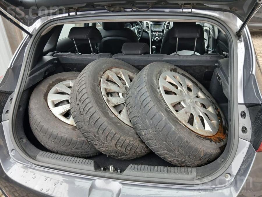 Zils Hyundai i30 2016 Rīga, ar dzinēja tilpumu 1.40 L un nobraukumu 397 tūkst. km par 3350 €, foto 7 vietnē AUTOMOTO.COM.LV
