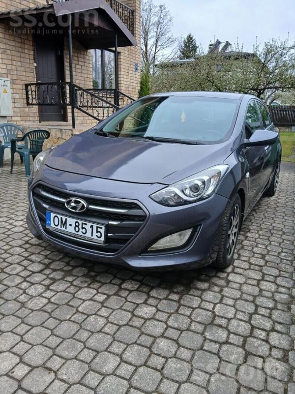 Zils Hyundai i30 2016 Rīga, ar dzinēja tilpumu 1.40 L un nobraukumu 397 tūkst. km par 2900 €, foto 1 vietnē AUTOMOTO.COM.LV