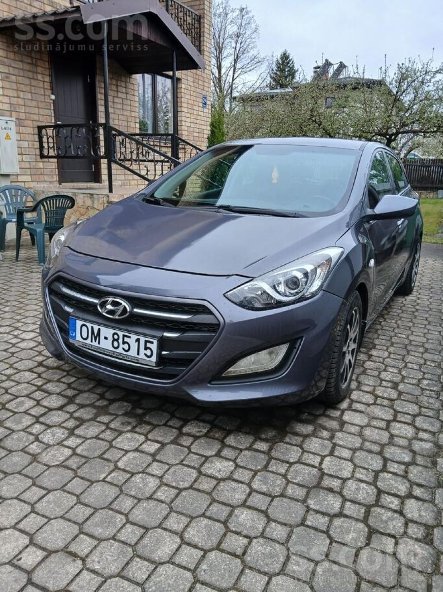 Zils Hyundai i30 2016 Rīga, ar dzinēja tilpumu 1.40 L un nobraukumu 397 tūkst. km par 2900 €, foto 1 vietnē AUTOMOTO.COM.LV