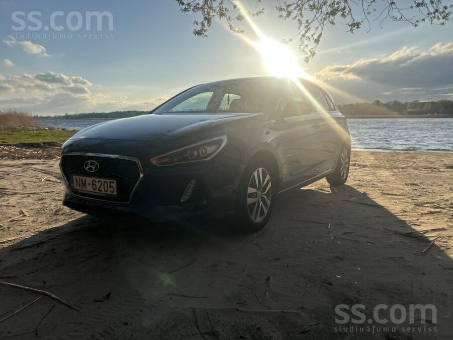 Синий Хендай i30 2017 в Рига, объемом двигателя 1.00 л и пробегом 174 тыс. км за 6200 €, фото 3 на AUTOMOTO.COM.LV