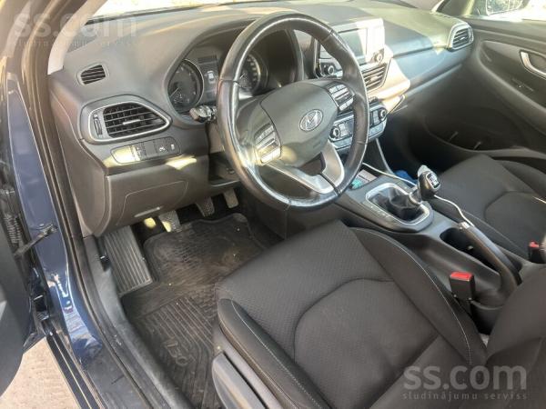 Синий Хендай i30 2017 в Рига, объемом двигателя 1.00 л и пробегом 174 тыс. км за 6200 €, фото 7 на AUTOMOTO.COM.LV