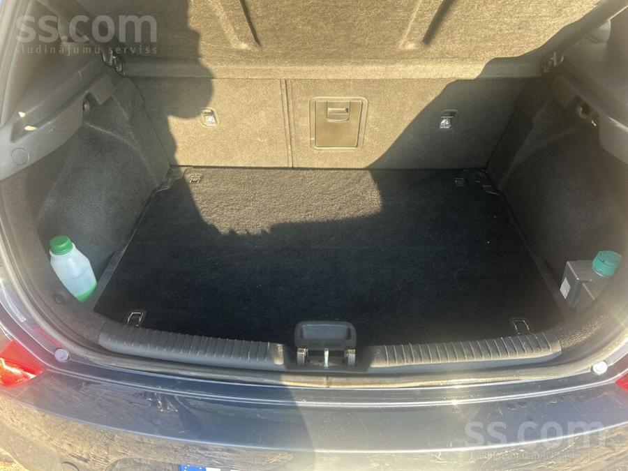 Zils Hyundai i30 2017 Rīga, ar dzinēja tilpumu 1.00 L un nobraukumu 174 tūkst. km par 7200 €, foto 15 vietnē AUTOMOTO.COM.LV