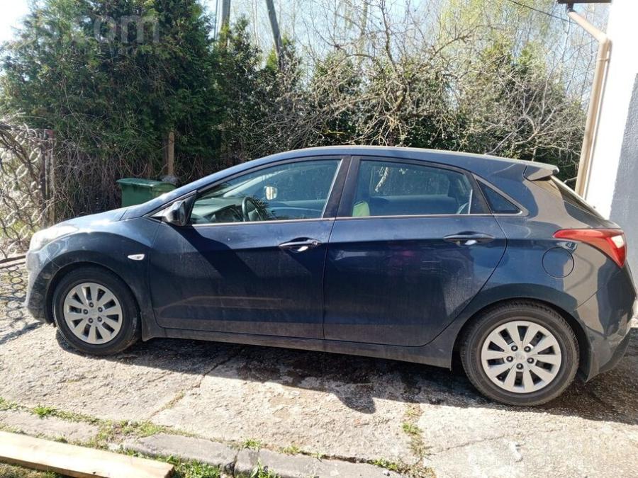 Zils Hyundai i30 2017 Rīga, ar dzinēja tilpumu 1.40 L un nobraukumu 134 tūkst. km par 8000 €, foto 5 vietnē AUTOMOTO.COM.LV
