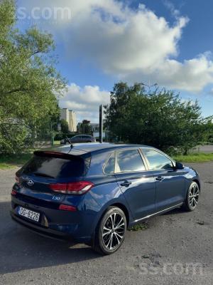 Zils Hyundai i30 2018 Liepāja, ar dzinēja tilpumu 1.40 L un nobraukumu 118 tūkst. km par 11800 €, foto 5 vietnē AUTOMOTO.COM.LV