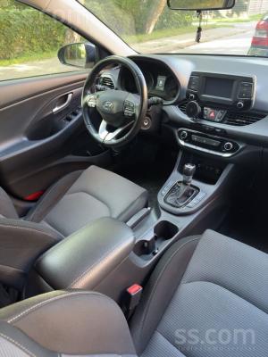 Zils Hyundai i30 2018 Liepāja, ar dzinēja tilpumu 1.40 L un nobraukumu 118 tūkst. km par 11800 €, foto 7 vietnē AUTOMOTO.COM.LV