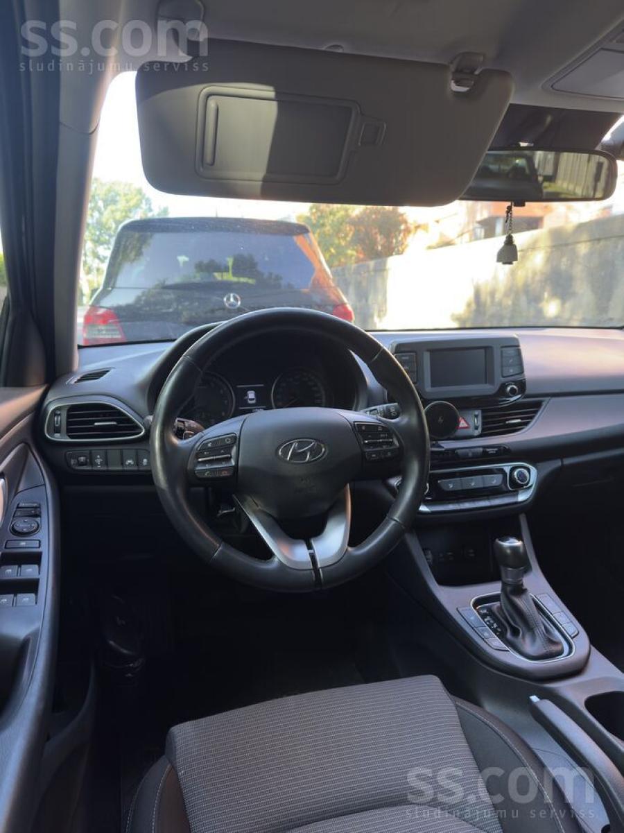 Zils Hyundai i30 2018 Liepāja, ar dzinēja tilpumu 1.40 L un nobraukumu 118 tūkst. km par 11800 €, foto 9 vietnē AUTOMOTO.COM.LV