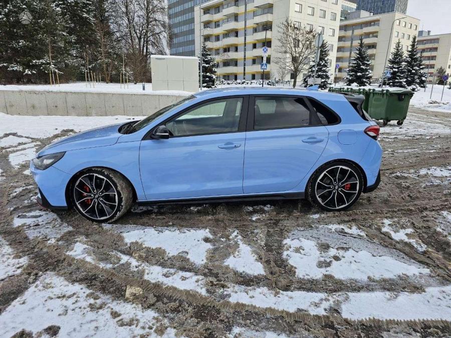 Blue Hyundai i30 2019 in Vilnius, with an engine capacity of 2.00 L and mileage of 145 thousand km for 19500 €, photo 1 on AUTOMOTO.COM.LV