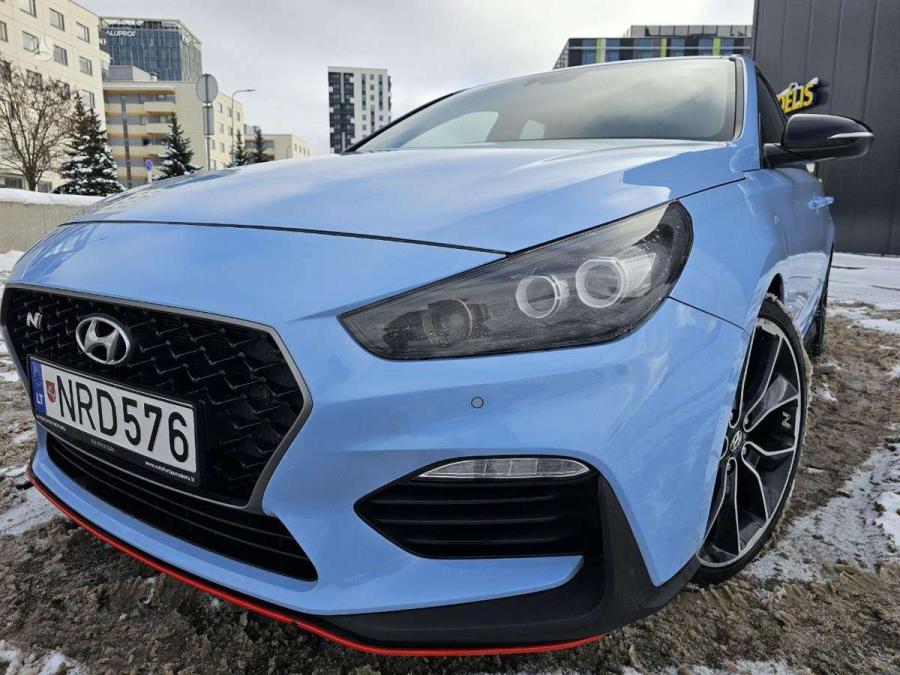 Blue Hyundai i30 2019 in Vilnius, with an engine capacity of 2.00 L and mileage of 145 thousand km for 19500 €, photo 5 on AUTOMOTO.COM.LV