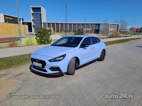 Blue Hyundai i30 2019 in Tallinn, with an engine capacity of 2.00 L and mileage of 72 thousand km for 21900 €, photo 6 on AUTOMOTO.COM.LV