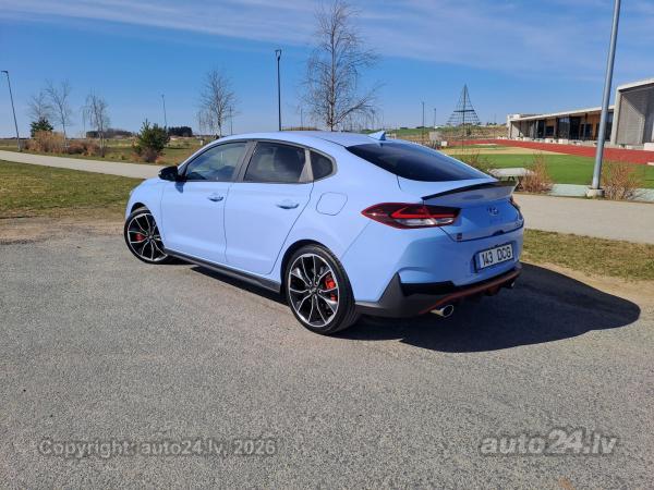 Blue Hyundai i30 2019 in Tallinn, with an engine capacity of 2.00 L and mileage of 72 thousand km for 21900 €, photo 8 on AUTOMOTO.COM.LV