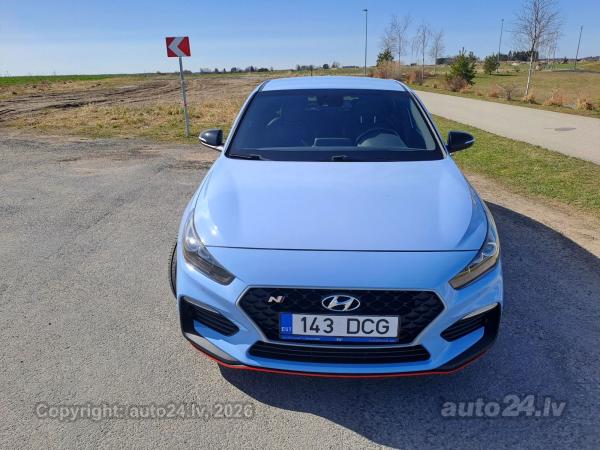 Blue Hyundai i30 2019 in Tallinn, with an engine capacity of 2.00 L and mileage of 72 thousand km for 21900 €, photo 9 on AUTOMOTO.COM.LV