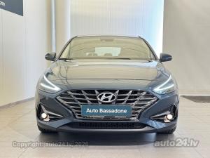 Blue Hyundai i30 2024 in Tallinn, with an engine capacity of 1.00 L and mileage of 30 thousand km for 19400 €, photo 3 on AUTOMOTO.COM.LV