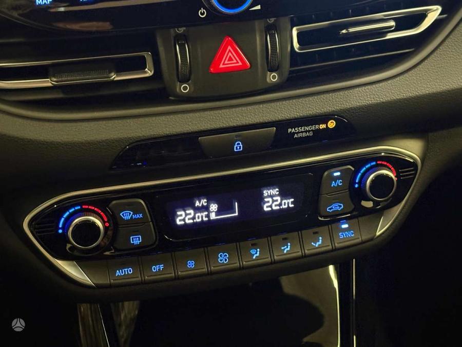 Zils Hyundai i30 2024 Marijampole, ar dzinēja tilpumu 1.00 L un nobraukumu 7 tūkst. km par 14999 €, foto 7 vietnē AUTOMOTO.COM.LV