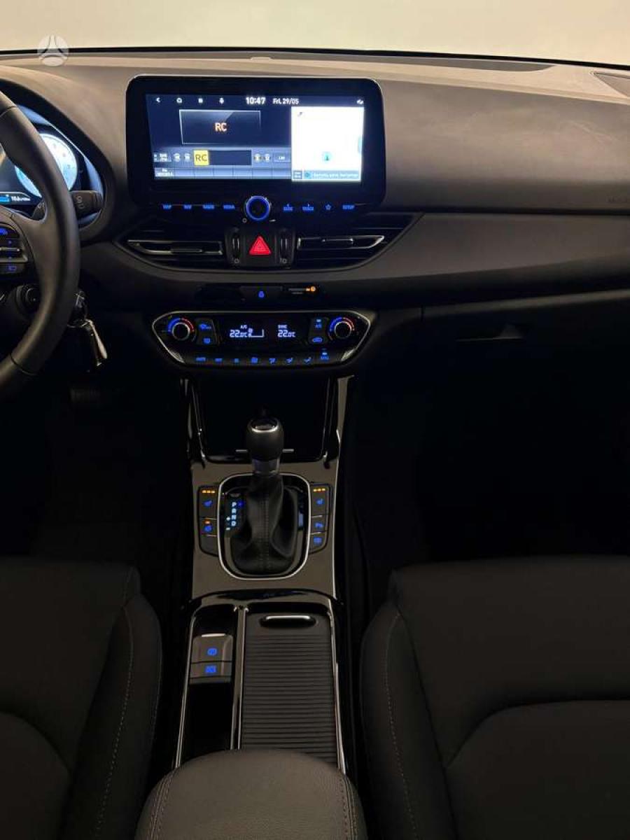 Zils Hyundai i30 2024 Marijampole, ar dzinēja tilpumu 1.00 L un nobraukumu 7 tūkst. km par 14999 €, foto 23 vietnē AUTOMOTO.COM.LV