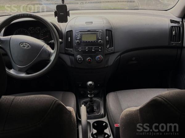 Zils Hyundai i30 2009 Rīga, ar dzinēja tilpumu 1.60 L un nobraukumu 324 tūkst. km par 1050 €, foto 4 vietnē AUTOMOTO.COM.LV