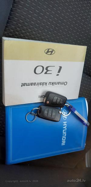 Blue Hyundai i30 2008 in Tallinn, with an engine capacity of 1.60 L and mileage of 253 thousand km for 3100 €, photo 7 on AUTOMOTO.COM.LV