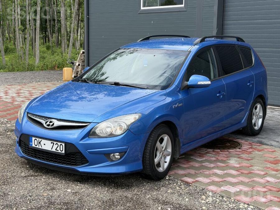 Zils Hyundai i30 2010 Aizkraukle, ar dzinēja tilpumu 1.60 L un nobraukumu 400 tūkst. km par 2370 €, foto 1 vietnē AUTOMOTO.COM.LV