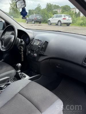 Zils Hyundai i30 2010 Aizkraukle, ar dzinēja tilpumu 1.60 L un nobraukumu 400 tūkst. km par 2370 €, foto 7 vietnē AUTOMOTO.COM.LV