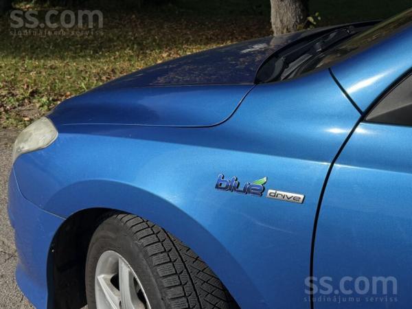 Хендай i30 2010 в Айзкраукле на AUTOMOTO.COM.LV Синий Хендай i30 2010 в Айзкраукле, объемом двигателя 1.60 л и пробегом 400 тыс. км за 1950 €, фото 4 на AUTOMOTO.COM.LV
