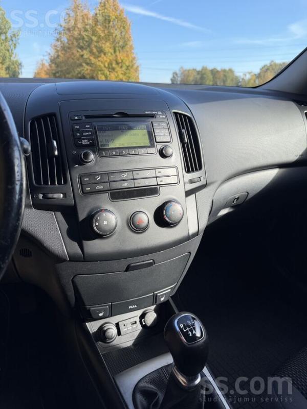 Хендай i30 2010 в Айзкраукле на AUTOMOTO.COM.LV Синий Хендай i30 2010 в Айзкраукле, объемом двигателя 1.60 л и пробегом 400 тыс. км за 1950 €, фото 8 на AUTOMOTO.COM.LV