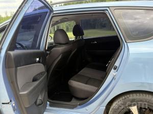 Blue Hyundai i30 2011 in Cesis, with an engine capacity of 1.60 L and mileage of 213 thousand km for 2500 €, photo 10 on AUTOMOTO.COM.LV