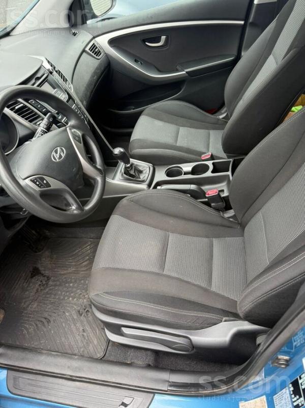 Zils Hyundai i30 2012 Rīga, ar dzinēja tilpumu 1.40 L un nobraukumu 151 tūkst. km par 4500 €, foto 8 vietnē AUTOMOTO.COM.LV
