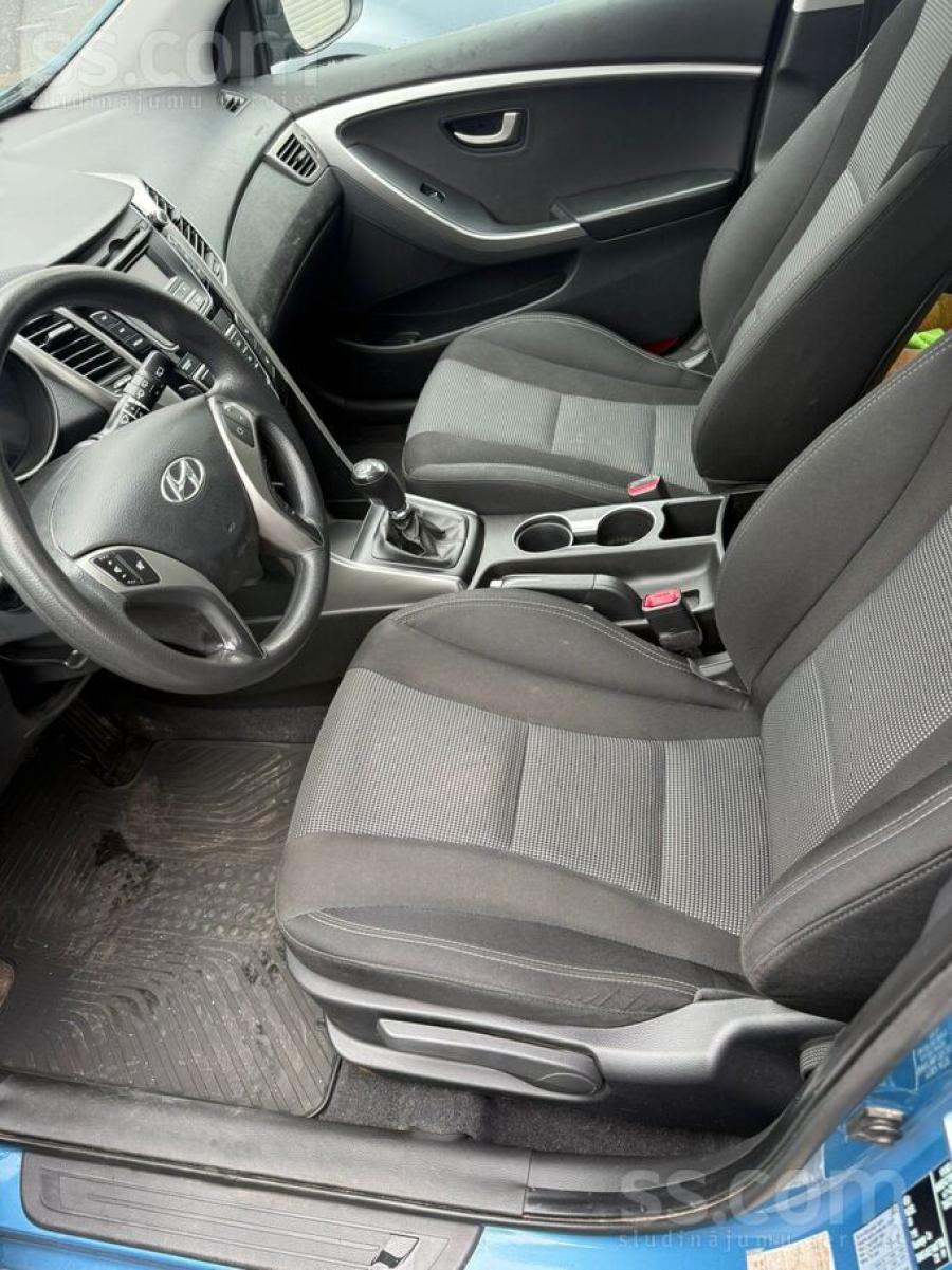 Blue Hyundai i30 2012 in Riga, with an engine capacity of 1.40 L and mileage of 151 thousand km for 4500 €, photo 9 on AUTOMOTO.COM.LV