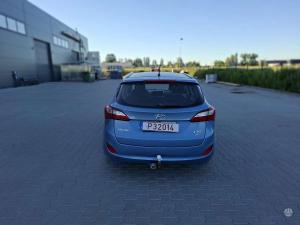 Blue Hyundai i30 2012 in Kaunas, with an engine capacity of 1.58 L and mileage of 268 thousand km for 3600 €, photo 12 on AUTOMOTO.COM.LV