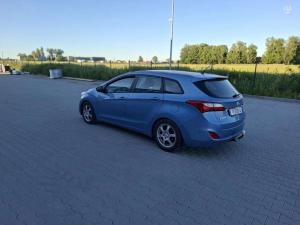 Blue Hyundai i30 2012 in Kaunas, with an engine capacity of 1.58 L and mileage of 268 thousand km for 3600 €, photo 14 on AUTOMOTO.COM.LV