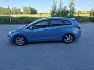 Blue Hyundai i30 2012 in Kaunas, with an engine capacity of 1.58 L and mileage of 268 thousand km for 3600 €, photo 15 on AUTOMOTO.COM.LV