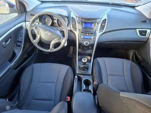 Blue Hyundai i30 2012 in Kaunas, with an engine capacity of 1.58 L and mileage of 268 thousand km for 3600 €, photo 21 on AUTOMOTO.COM.LV