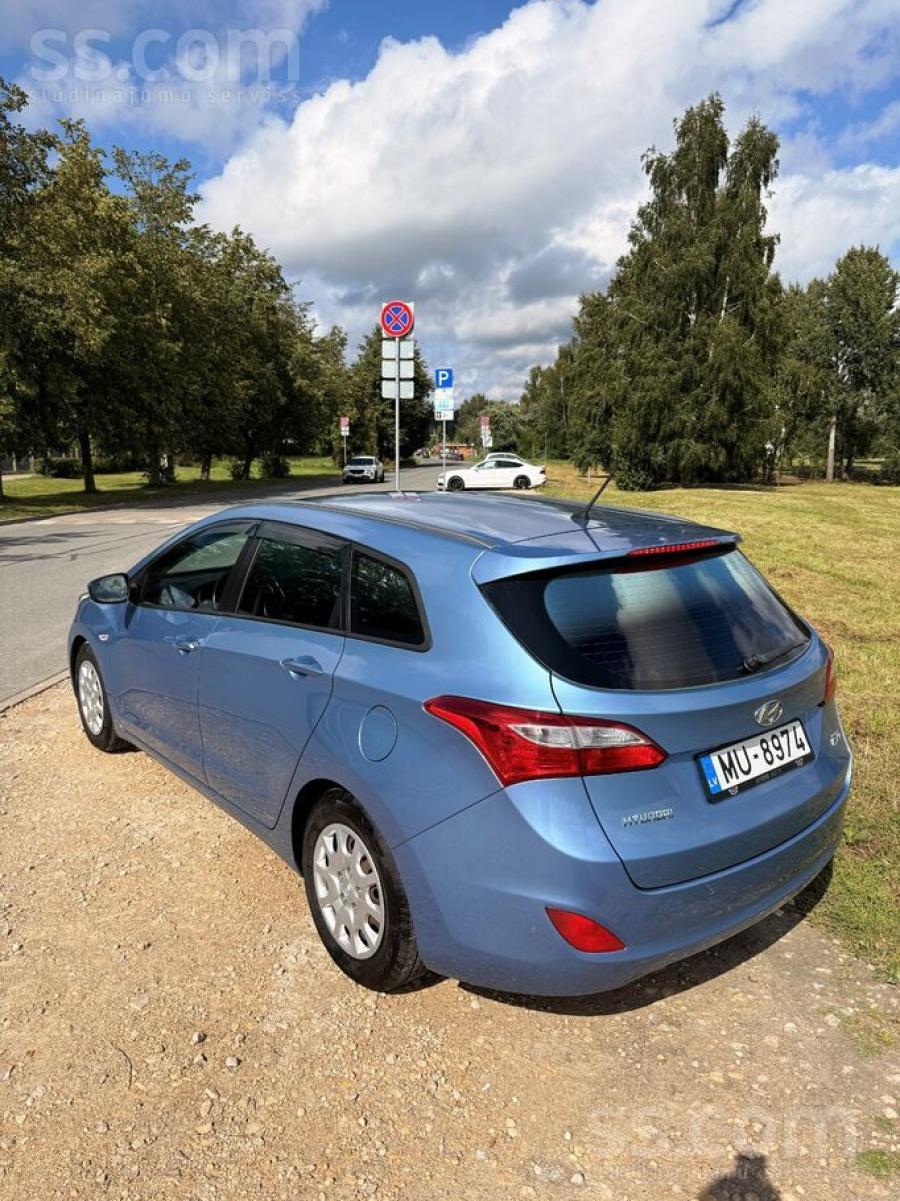Синий Хендай i30 2013 в Рига, объемом двигателя 1.40 л и пробегом 236 тыс. км за 5150 €, фото 3 на AUTOMOTO.COM.LV