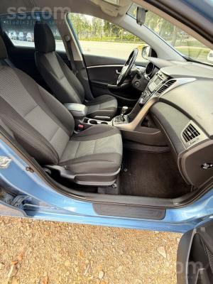 Синий Хендай i30 2013 в Рига, объемом двигателя 1.40 л и пробегом 236 тыс. км за 5150 €, фото 7 на AUTOMOTO.COM.LV
