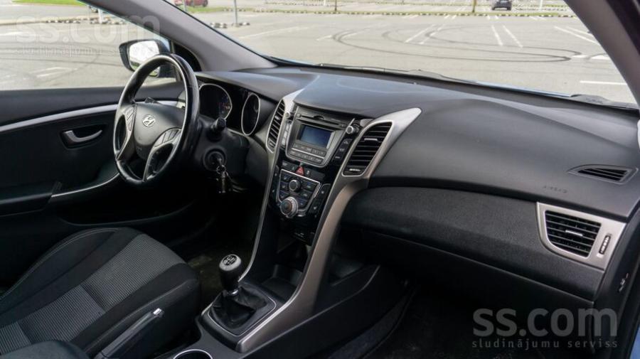 Синий Хендай i30 2013 в Рига, объемом двигателя 1.40 л и пробегом 236 тыс. км за 4690 €, фото 12 на AUTOMOTO.COM.LV
