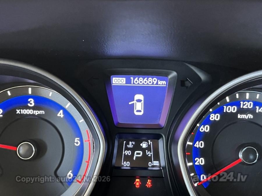 Синий Хендай i30 2016 в Таллин, объемом двигателя 1.60 л и пробегом 169 тыс. км за 7900 €, фото 13 на AUTOMOTO.COM.LV