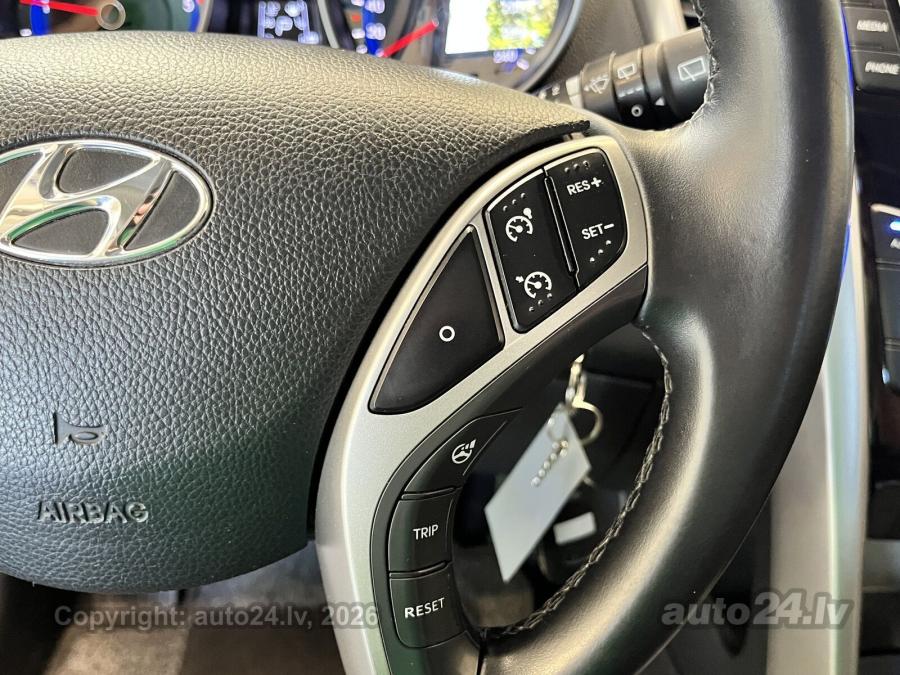 Синий Хендай i30 2016 в Таллин, объемом двигателя 1.60 л и пробегом 169 тыс. км за 7900 €, фото 20 на AUTOMOTO.COM.LV