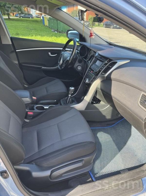 Zils Hyundai i30 2016 Rīga, ar dzinēja tilpumu 1.60 L un nobraukumu 231 tūkst. km par 6300 €, foto 8 vietnē AUTOMOTO.COM.LV