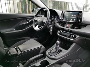 Zils Hyundai i30 2019 Tallina, ar dzinēja tilpumu 1.40 L un nobraukumu 91 tūkst. km par 11490 €, foto 21 vietnē AUTOMOTO.COM.LV
